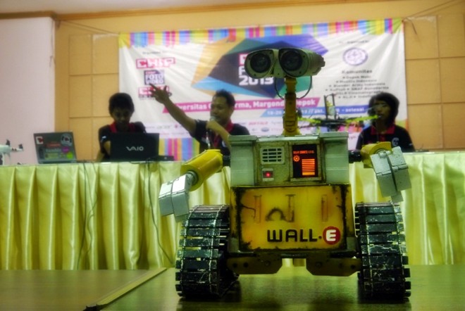 begini_cara_bikin_robot_wall-e_dari_pipa_paralon_130619 » JSumo